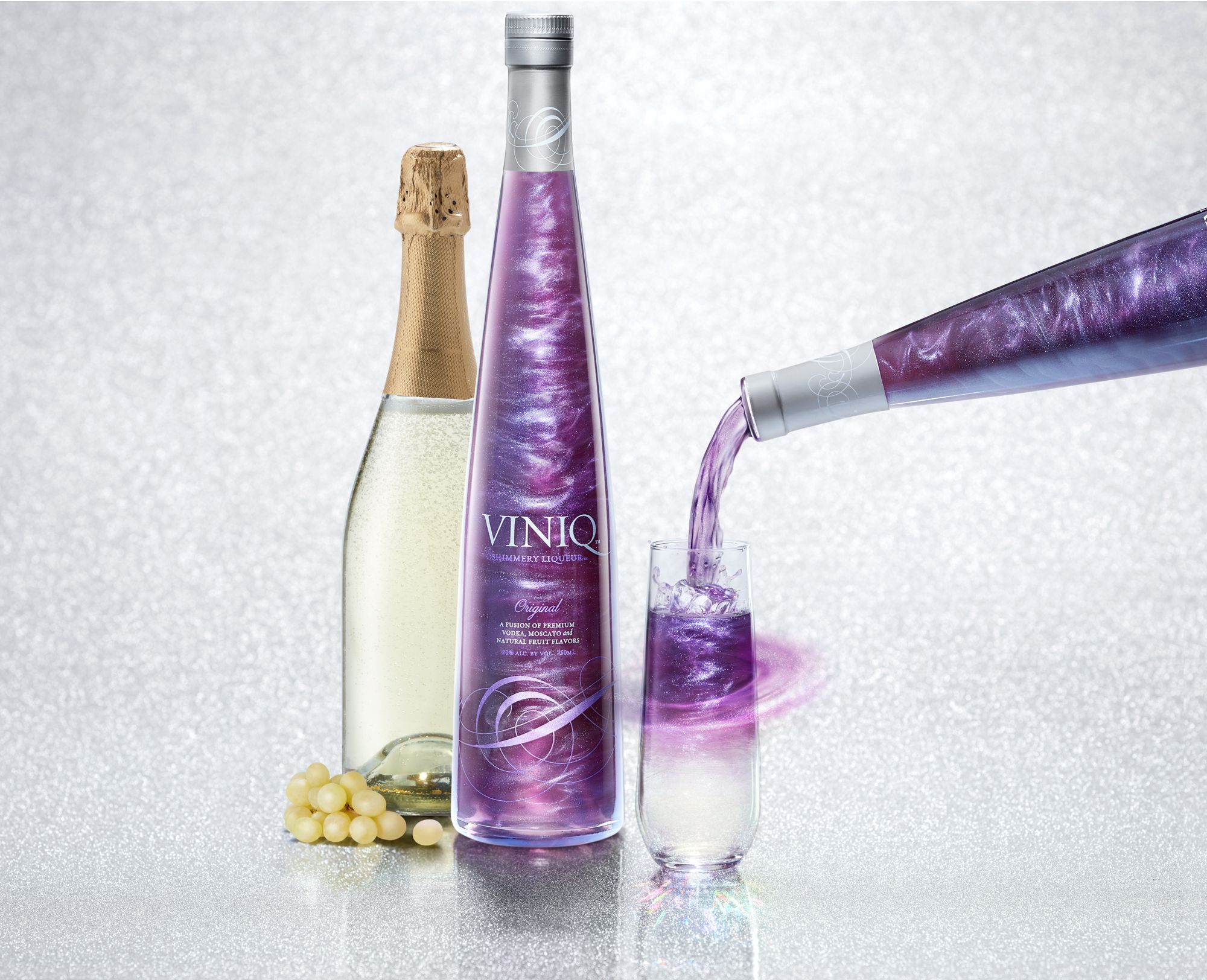 Viniq Key Visuals - Gillet Creative